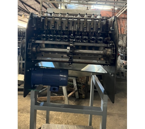 AUTOMATIC CASHEW SECTION MACHINE